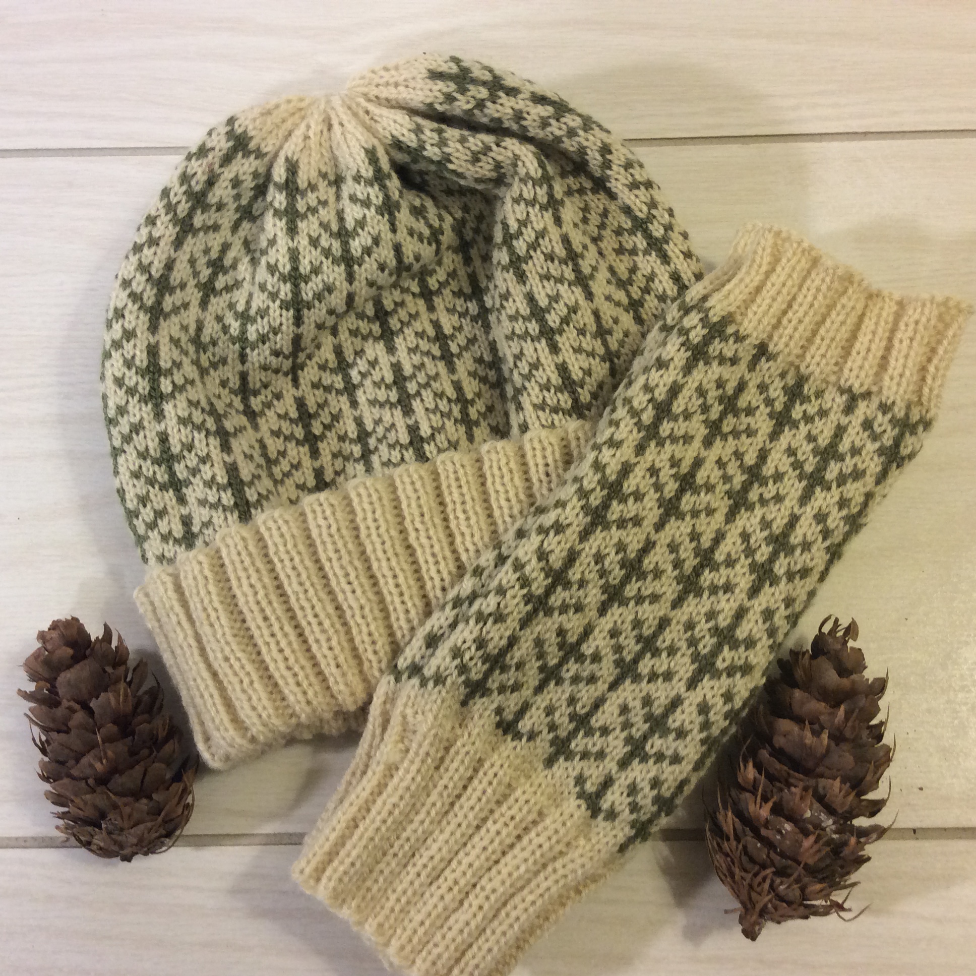 Pine Tree pattern knitted hat | Powcolors
